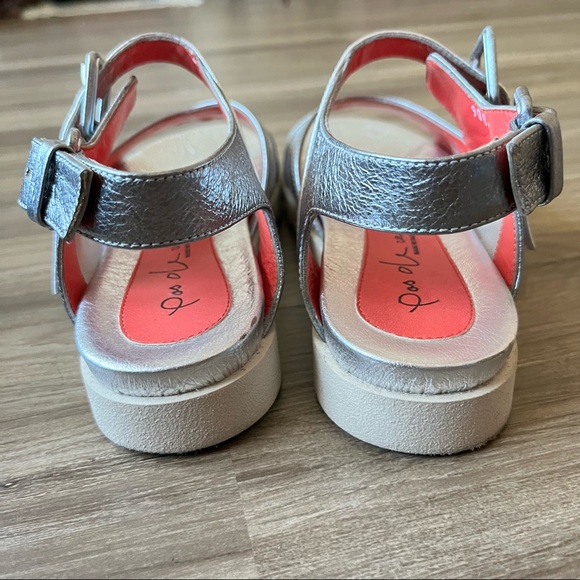 Pas de Rouge | Shoes | Pas De Rouge Italian Mesh Metallic Silver ...